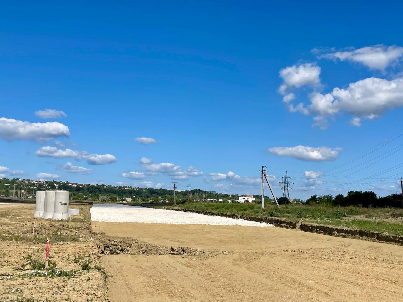 Echipa Partidului Nostru a verificat stadiul lucrărilor la unul dintre ...